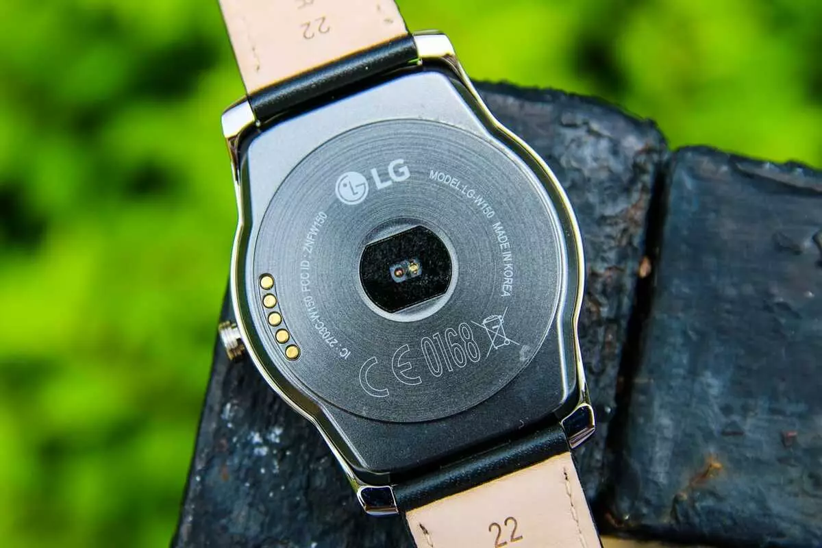LG nonton Timepiece - Klasik Klasik Smart dina Ngagunakeun OS sareng Desain anu saé 10072_1
