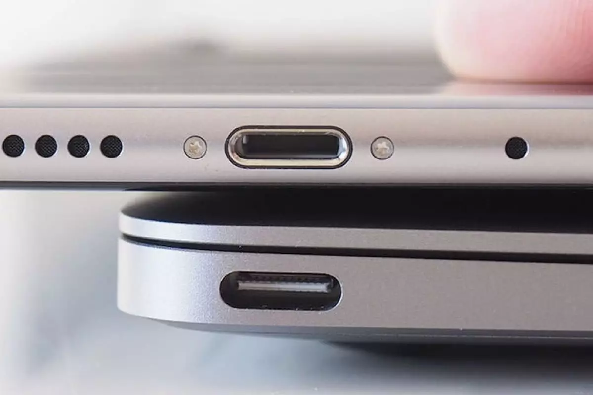 Apple iPhone 8 Hillaac USB Nooca-C