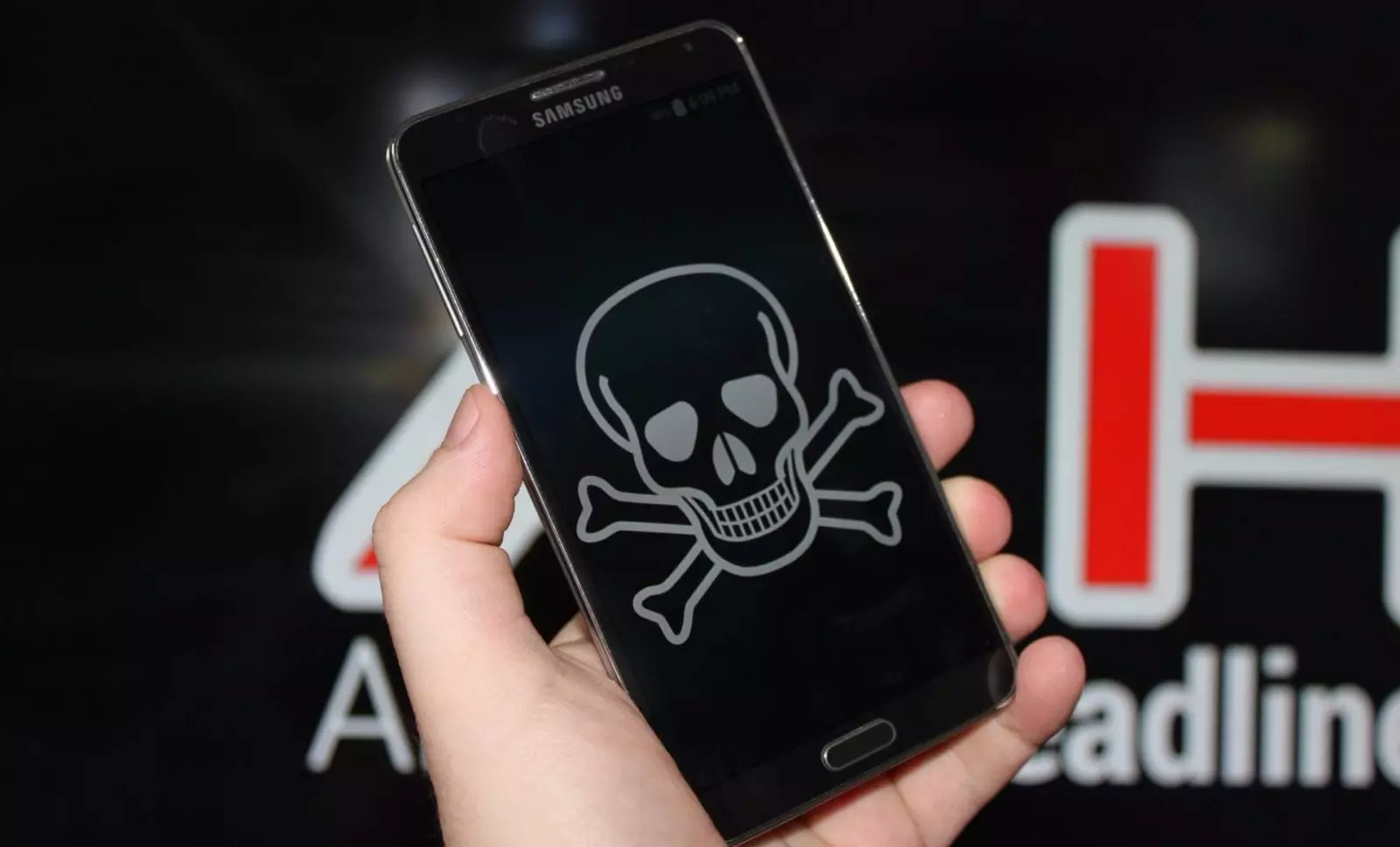 Dangerous virus displays any smartphones on Android 10369_2