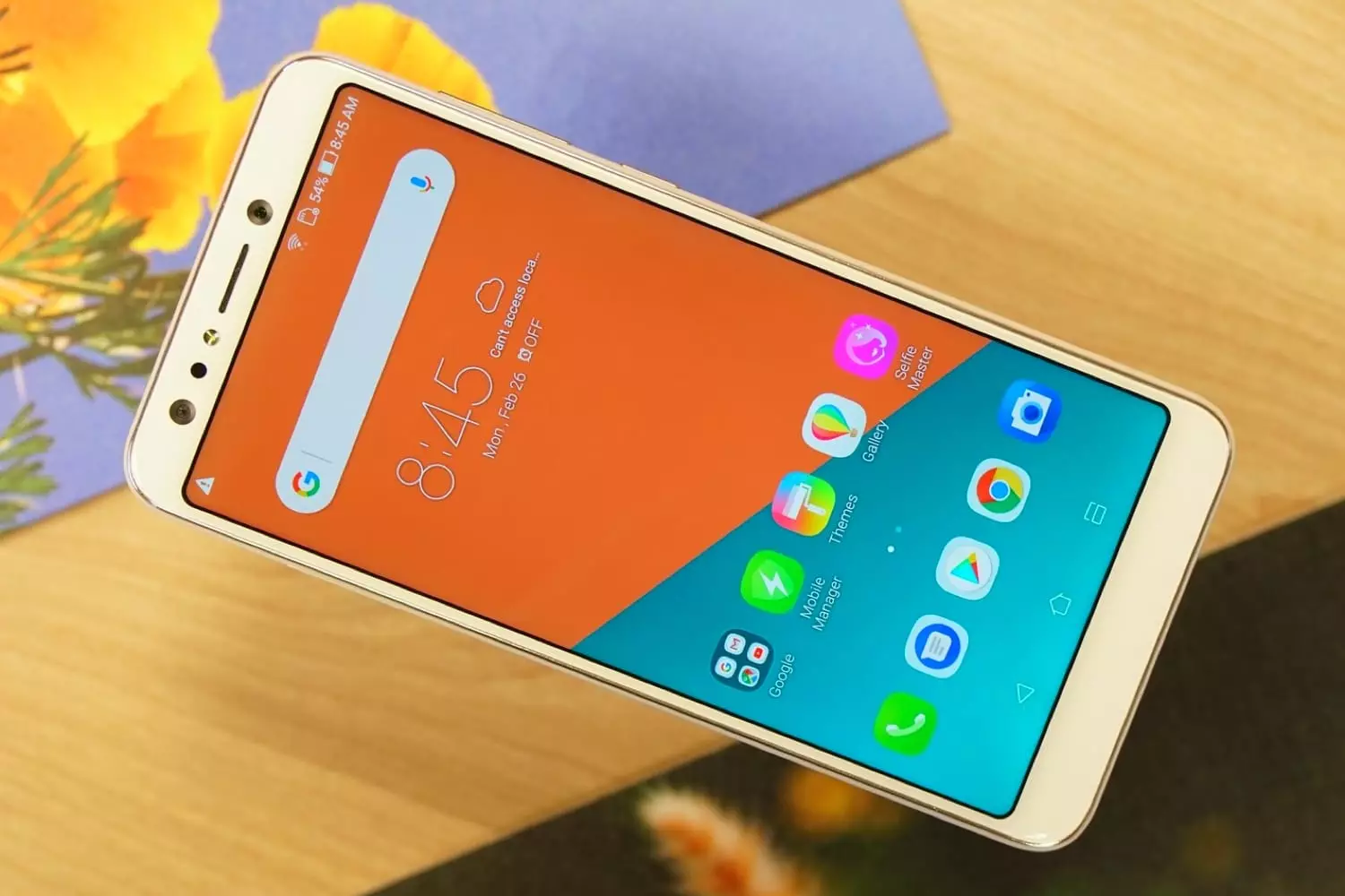 Assus Zenfone 5 The Thit ma NFC ma Android Oreo na alu i le faatauina atu i Rusia