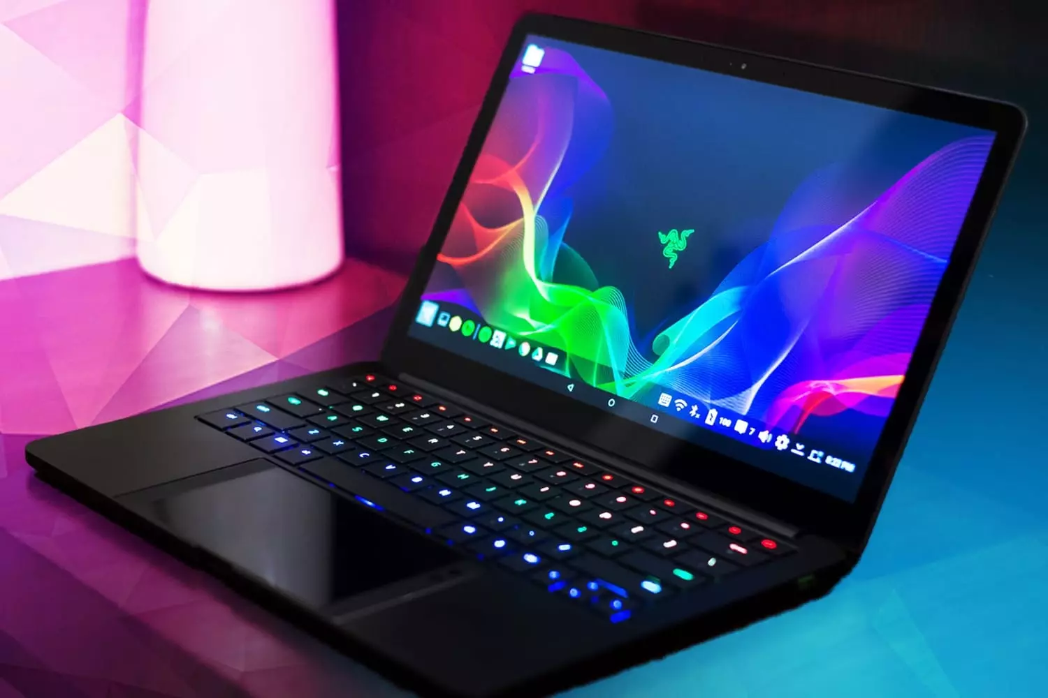 Новы гульнявы ​​смартфон ад кампаніі Razer здзівіць ўсіх геймераў 10747_2