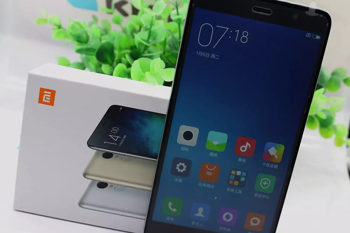 Smartphone Xiaomi Redmi 3 oficiálne bude odoslaný 12. január