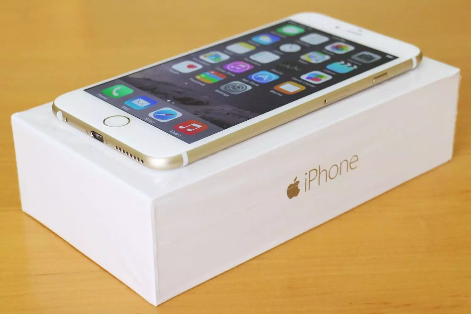 iPhone 6 Россиядә рекордлы бәягә сатыла - ул арзанрак булмаячак 10915_4