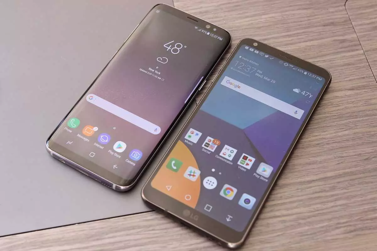 Dva najboljša vodilna ladja na Androidu bosta na prodajo v enem dnevu, prvič 11099_1