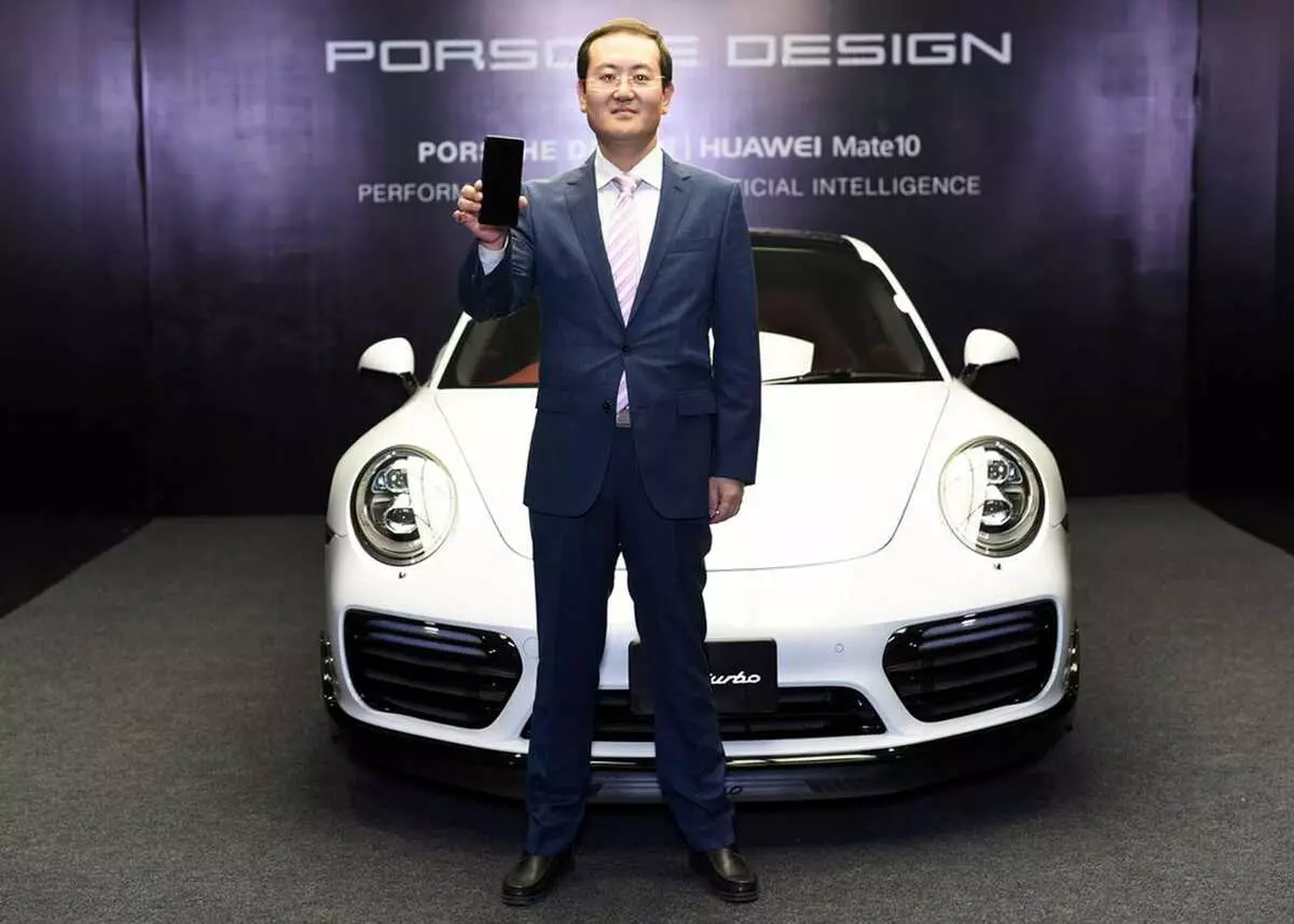 Os smartphones avançados da Huawei são capazes de dirigir um carro 11119_1