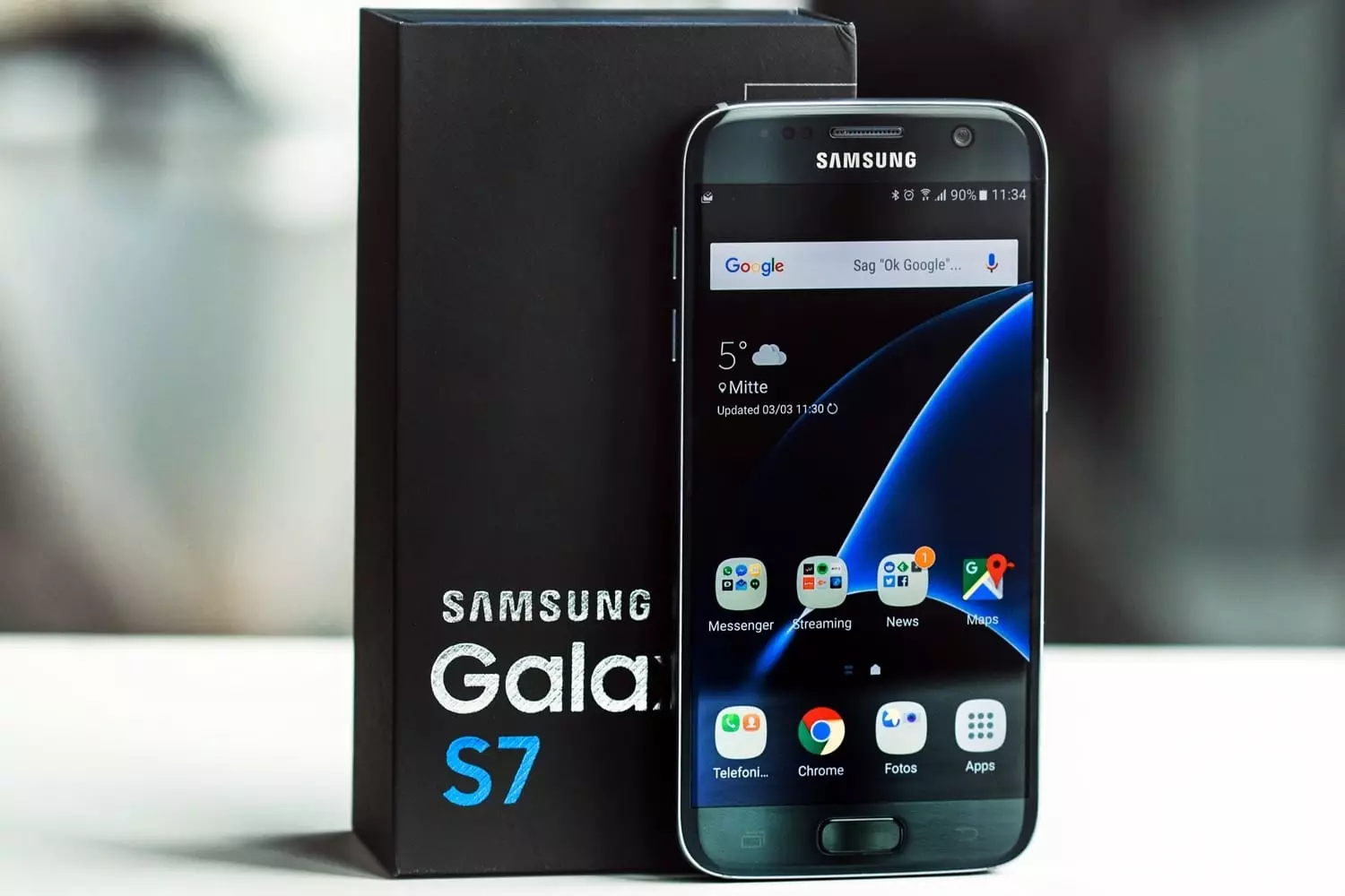 ยอดเยี่ยม Samsung Galaxy S7 ในรัสเซียบดขยี้ราคามากกว่าสองครั้ง 11282_1