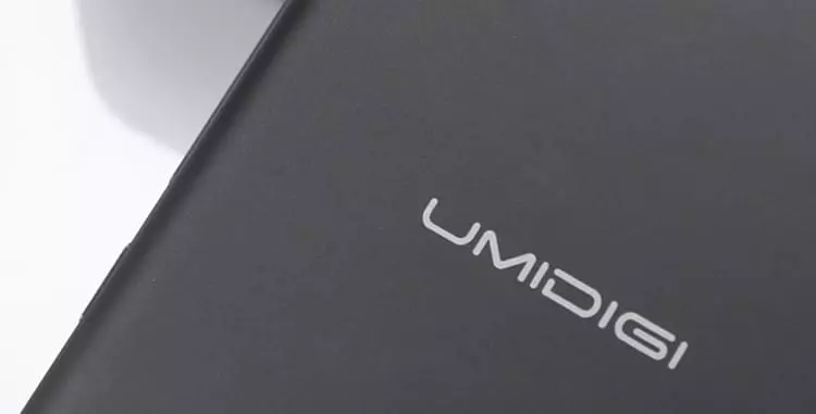 Umidigi گوشی هوشمند جدید یک طراحی بی نور، 8 گیگابایت رم و چهار دوربین را دریافت خواهد کرد 11591_2