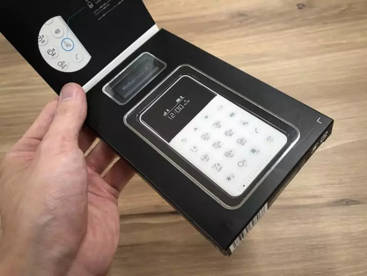 Obavijest NichePhone-S - je prvi pametni telefon na svijetu s veličinom kreditne kartice 11629_4