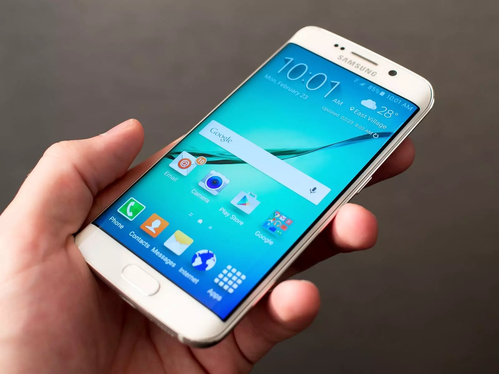 Samsung Galaxy S6 və Galaxy S6 Edge sahibləri atdı 11750_1