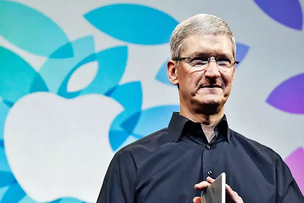 Rangaigh Tim Cook an tríú cuid i rangú na ndaoine is mó tionchair ar domhan