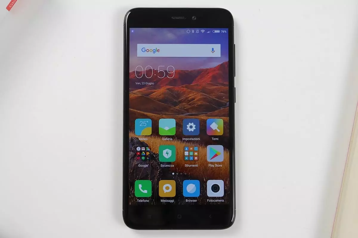 Xiaomi redmi 4X crusively val in Rusland - nou vir 'n pennie 11898_4