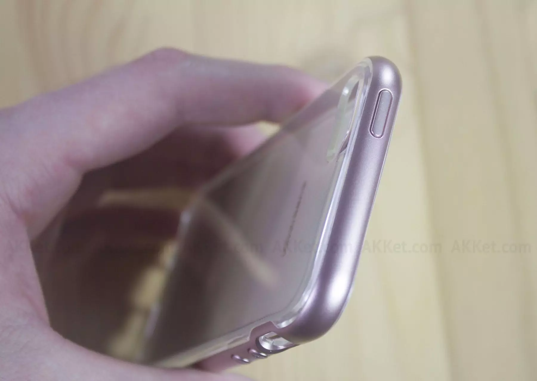 I-VRS idayi ye-crystal bumper rose yegolide i-iphone ye-13