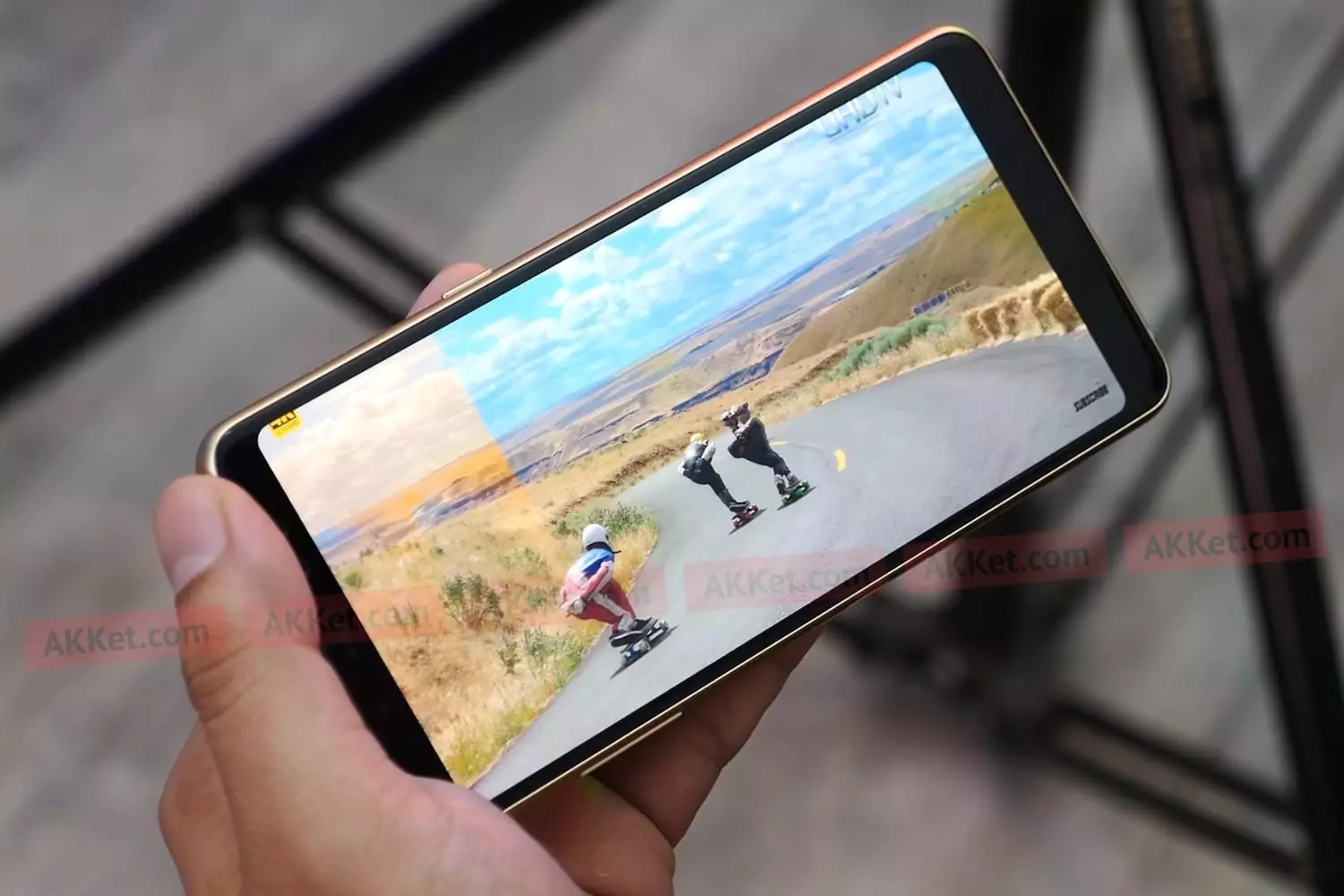 Samsung Galaxy A8 va A8 + (2018) smartfonlarining ushbu sharhi butun haqiqatni ochib berdi 12457_11