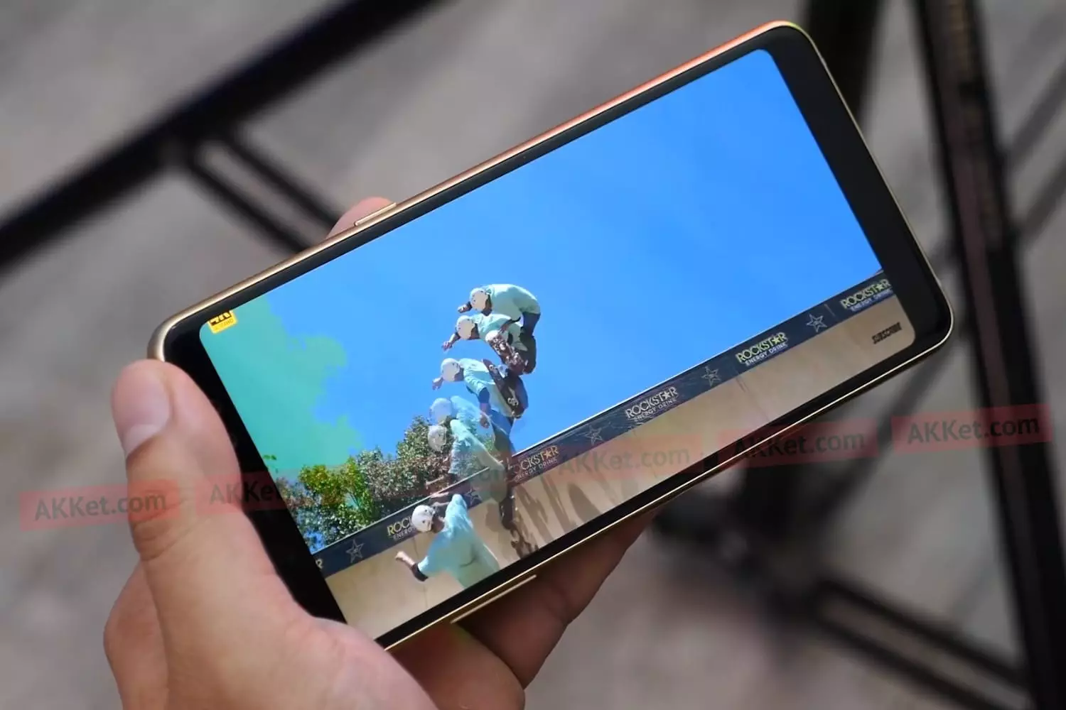 Samsung Galaxy A8 va A8 + (2018) smartfonlarining ushbu sharhi butun haqiqatni ochib berdi 12457_5