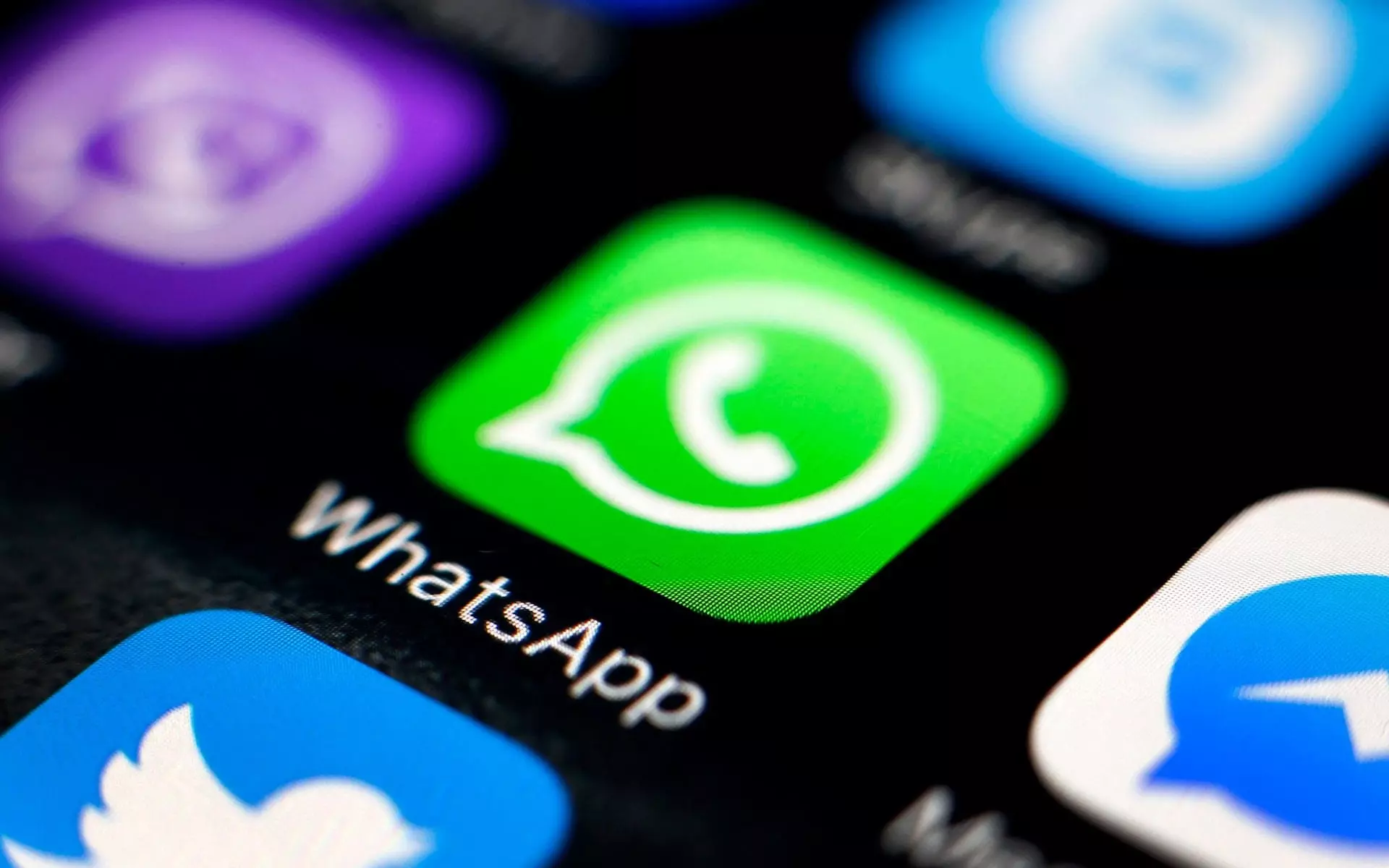 WhatsApp-en mezu sekretu batek smartphone-a zintzilikatuko du 12867_1