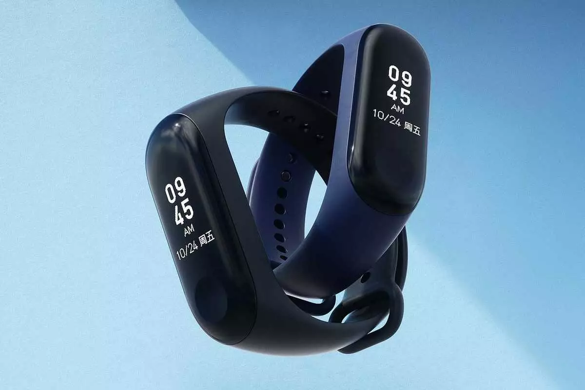 NFCモジュール付きXiaomi Mi Band 3はコペックの価値があります。購入する価値があります 13011_1