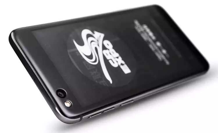 Smartphone-ul rus Yotaphone 3 este reprezentat oficial în China 13646_1