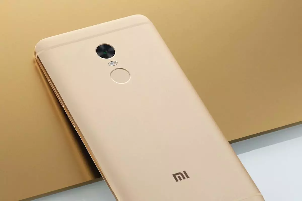 Smartphone Xiaomi Redmi Opmerking 4 sil gjin model krije op basis fan 'e snapdragon-chipset