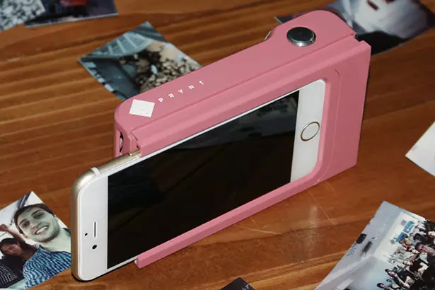 Case Prynt akan memungkinkan Anda untuk mengubah iPhone atau Android-smartphone di Polaroid