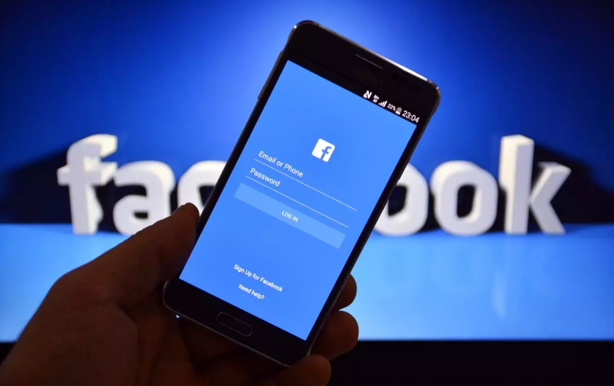 RoskomnaDzor yabwiwe igihe iherezo ryumuvugizi wa Facebook mu Burusiya 14157_1