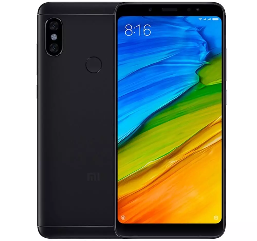 Xiaomi Mi Max 3在照片中：雙相機，強大的處理器和玻璃盒 14242_1