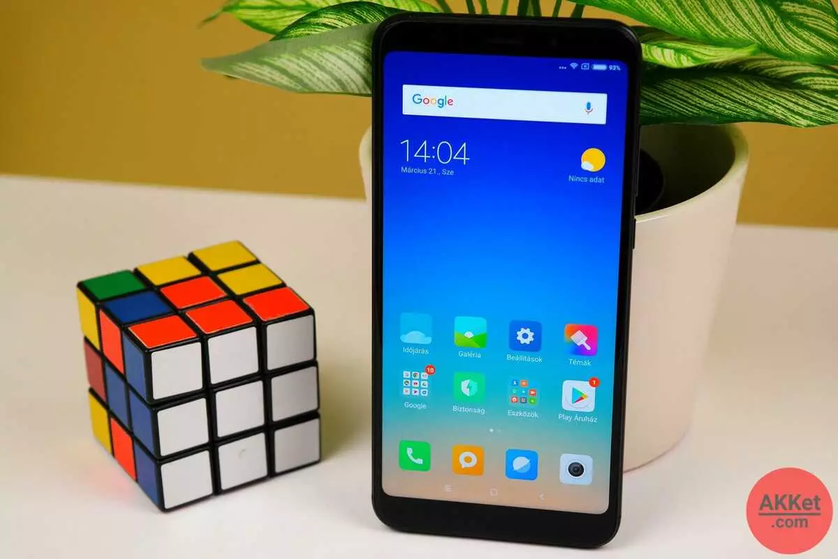 Yise ibijyanye no guhanga udushya Mixival Miui 11 kuri Xiaomi Smartphone 14351_1