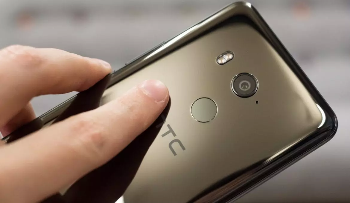 نیا پرچم بردار HTC مزاج شیشے کے دھندلا چیسس مل جائے گا 14389_2