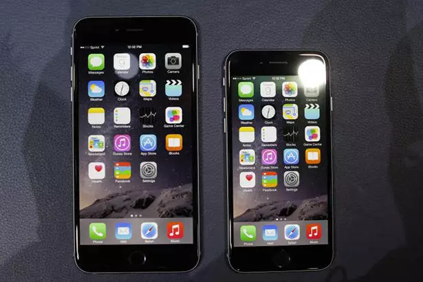 IPhone 6 sareng iPhone 6 Pitunjuk ditambah ku penampilan goresan.