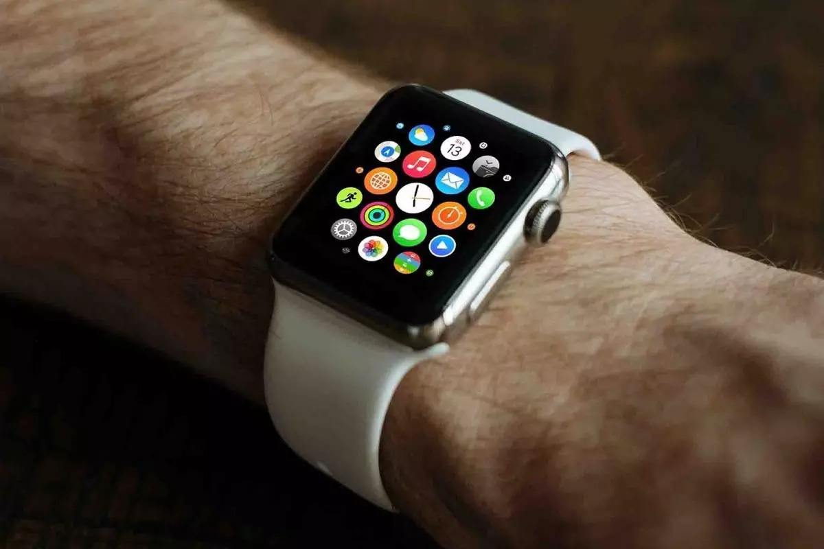 Menene banbanci tsakanin Apple Watch, Apple Wath Series 1 da Apple Watch jerin 2