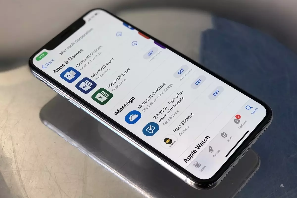 Pada iPhone X, anda boleh menjalankan Windows dan bermain permainan komputer 15522_1