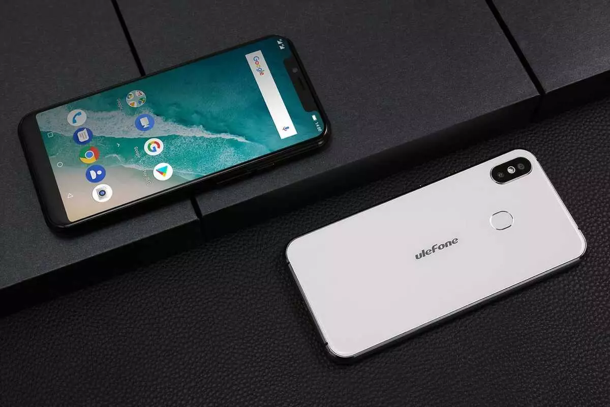 Nový čínský smartphone na Android kopíroval a překročil iPhone X 15599_3