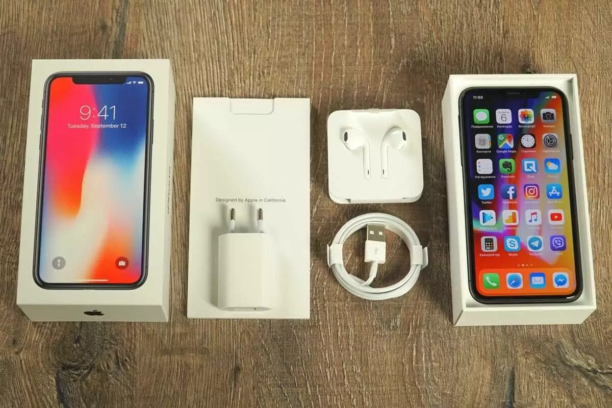 Pilns iPhone X, iPhone 8 un iPhone 8 Plus, kas ir spēkā Krievijā 15663_2