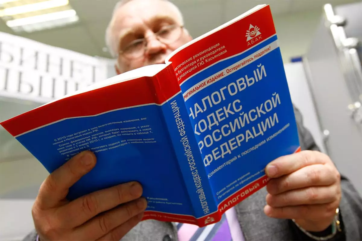 客户“Sberbank”由于银行卡上的大量资金而义务纳税 - 真相？ 15896_3