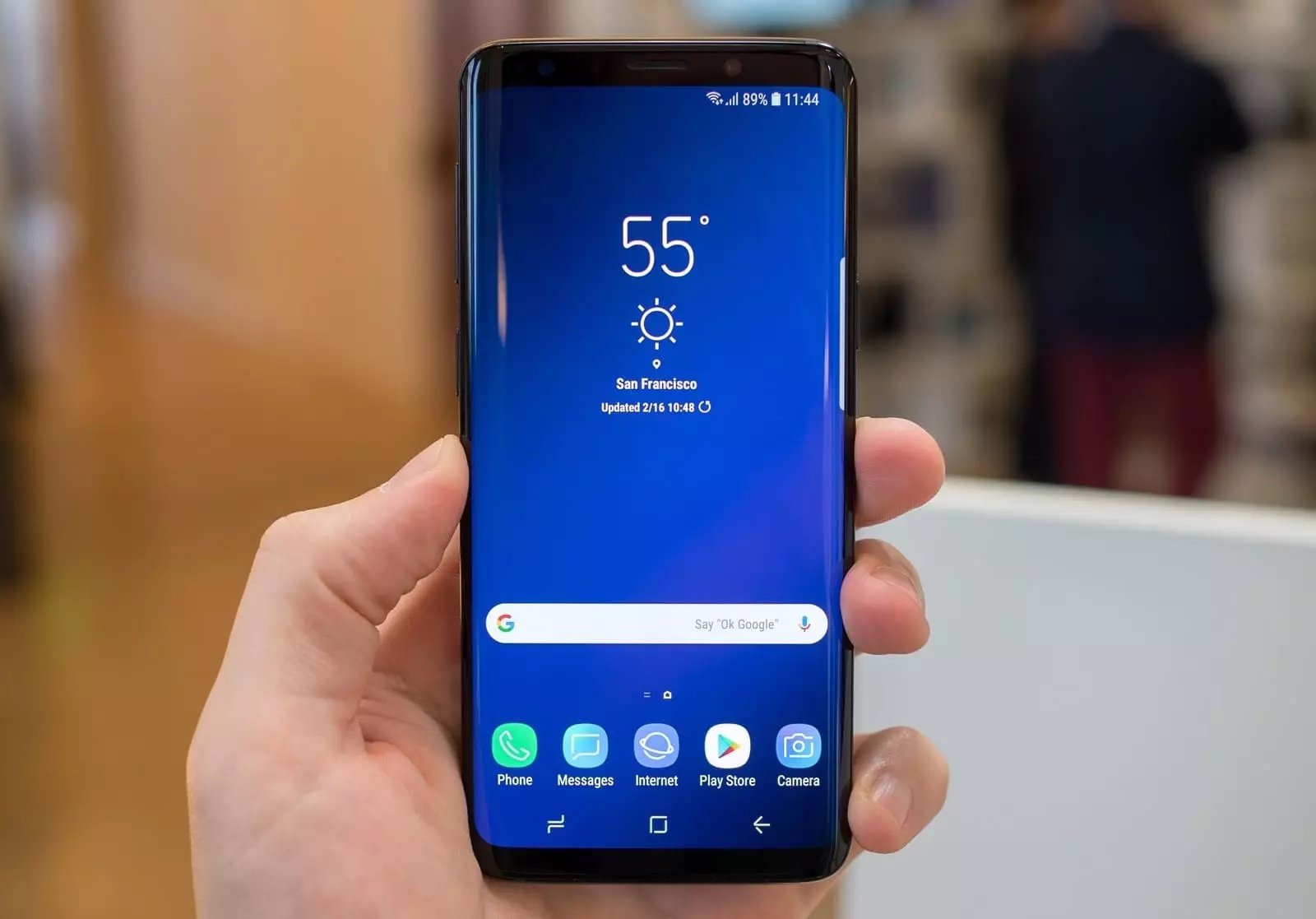 SAMSUNG GALAXY S9 crusively nahugno sa presyo sa usa ka hingpit nga minimum 16338_1