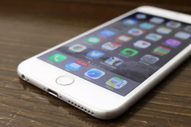 Ang Apple magsangkap sa iPhone 6s 2 GB nga RAM Standard DDR4