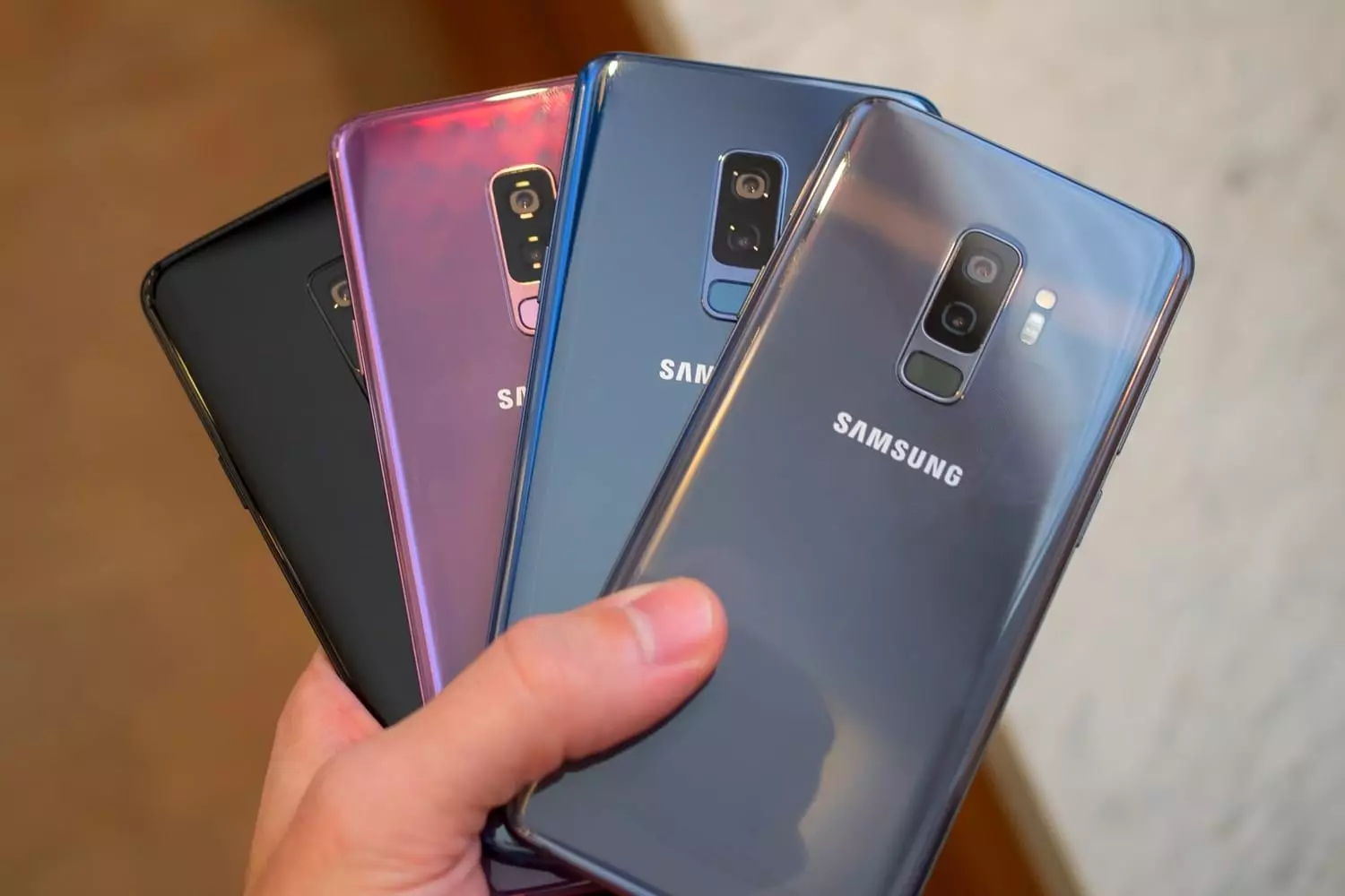 Samsung o ile a bolelloa hore sekhahla sa mantlha se entsoe ka Galaxy S9, empa tsohle li ile tsa fetoha 16482_2