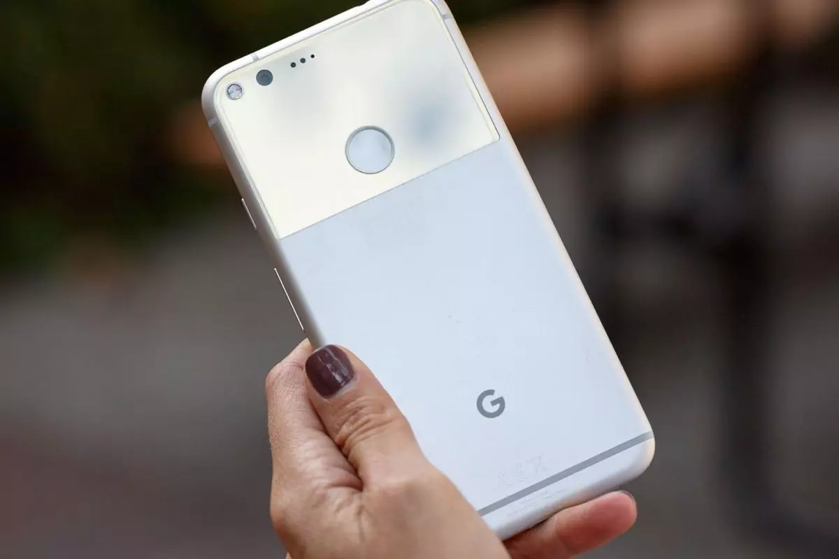 Salg af smartphones Google Pixel ti gange overgået iPhone 7