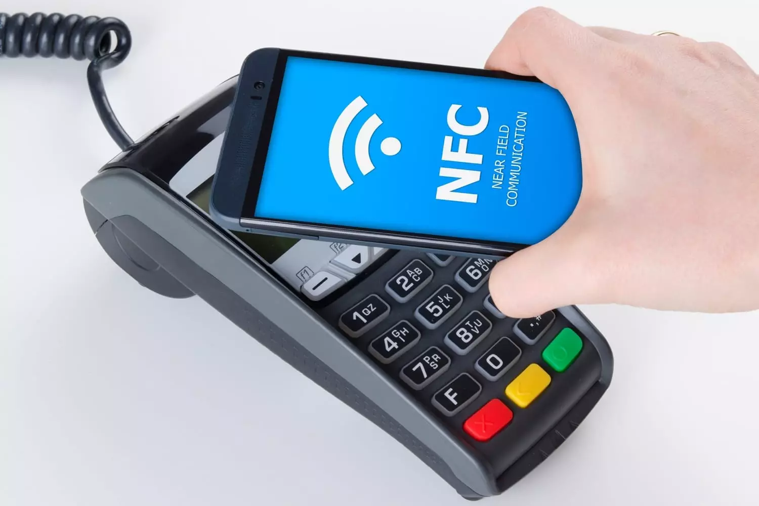 Katika simu za mkononi kwenye Android 9.0 PI, moduli ya NFC haitatumia tena malipo ya betri 17114_2