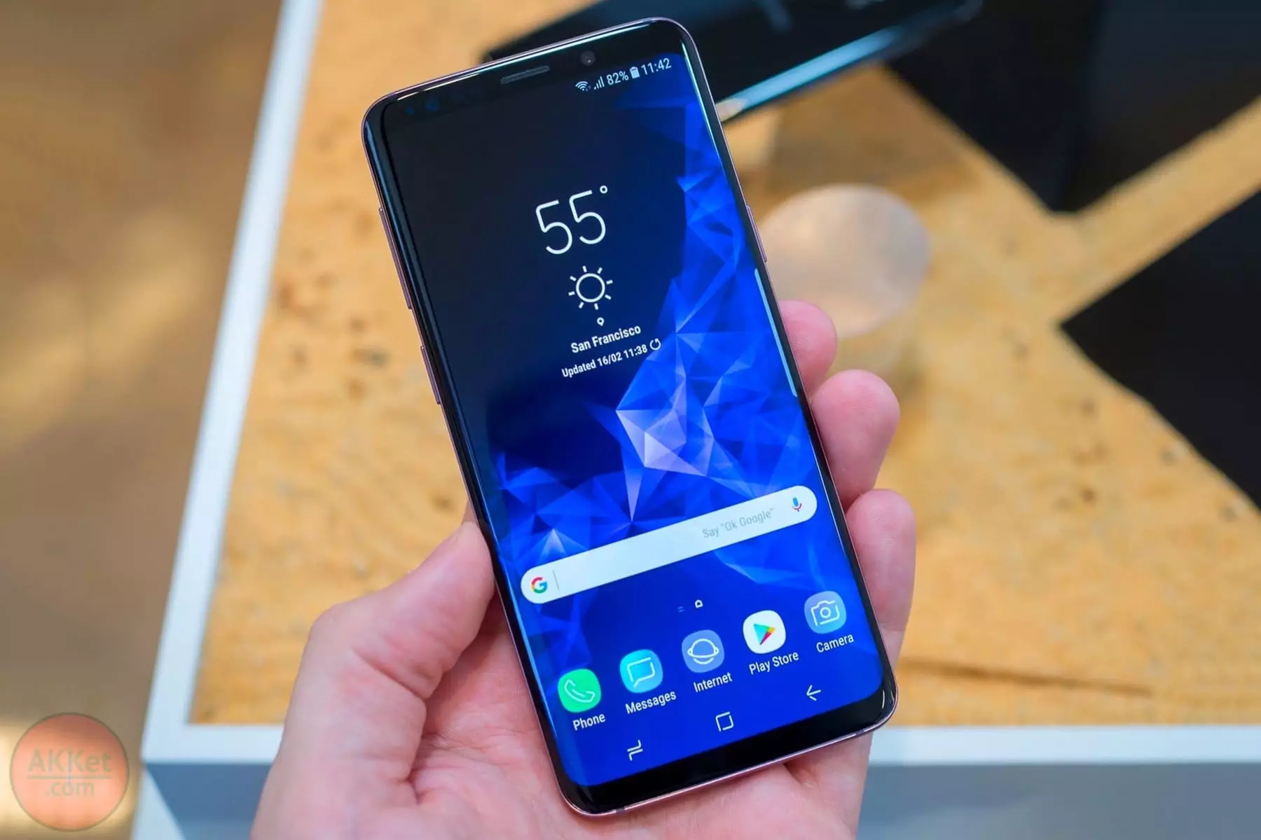 Samsung Galaxy S9 sælger midlertidigt til 2.500 rubler 17245_1