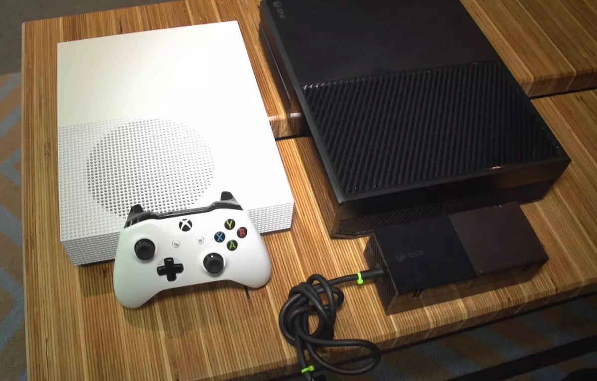 Xbox One S İnce Rusya 4