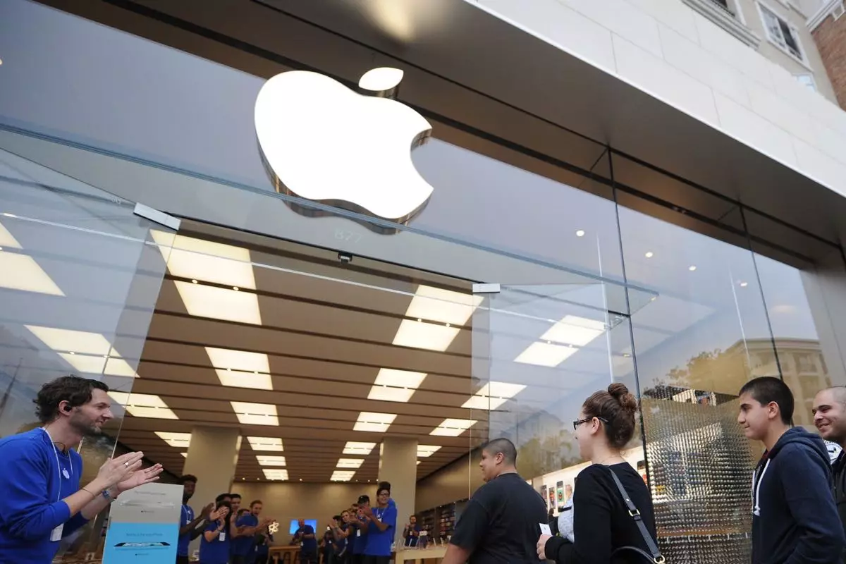 Niže cijene u ruskoj trgovini Apple Store odgođeni do 2017. godine