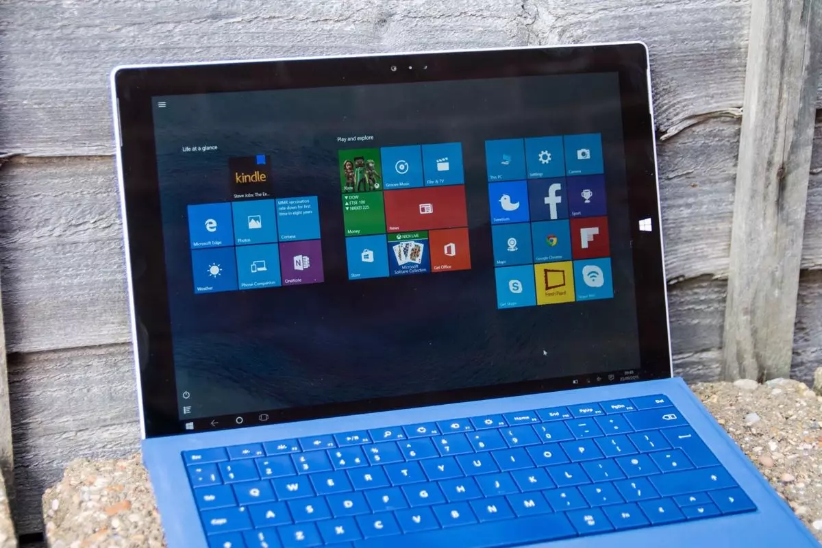 Microsoft Surface Pro 5-Tablet wird 512 GB Hochgeschwindigkeits-Flash-Speicher empfangen