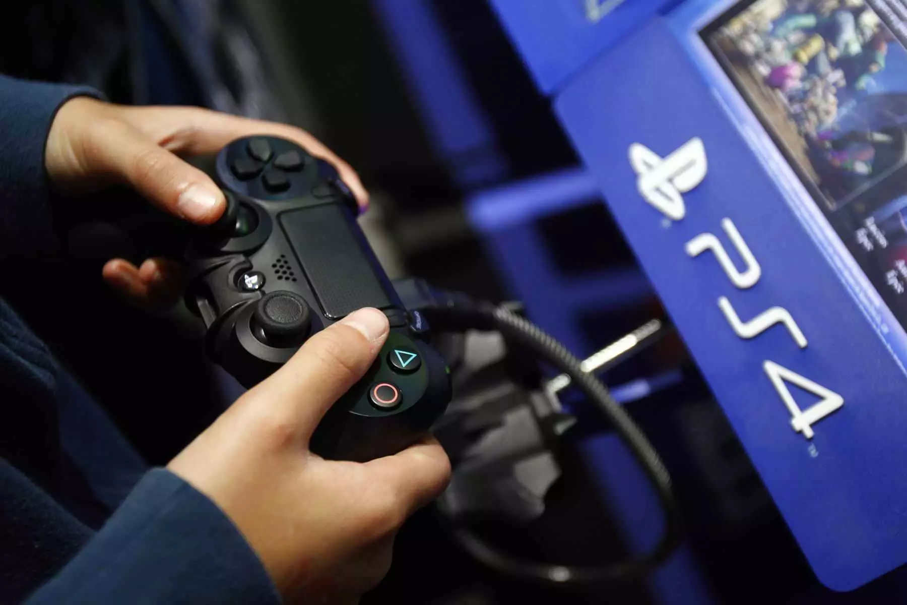 Sony slog priset på PlayStation 4-spelkonsolen före rekordet lågt