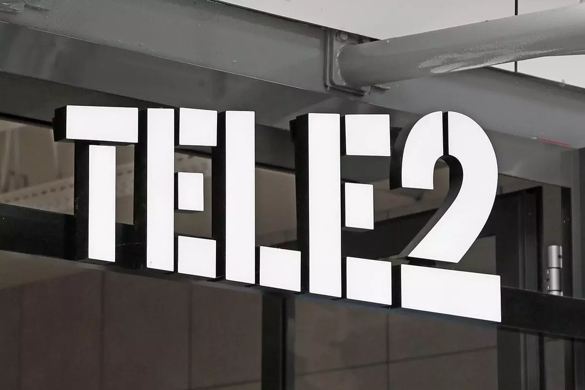 Tele2 셀룰러 운영자는 각 가입자가 사용할 의무가있는 무료 서비스를 시작했습니다. 17834_1