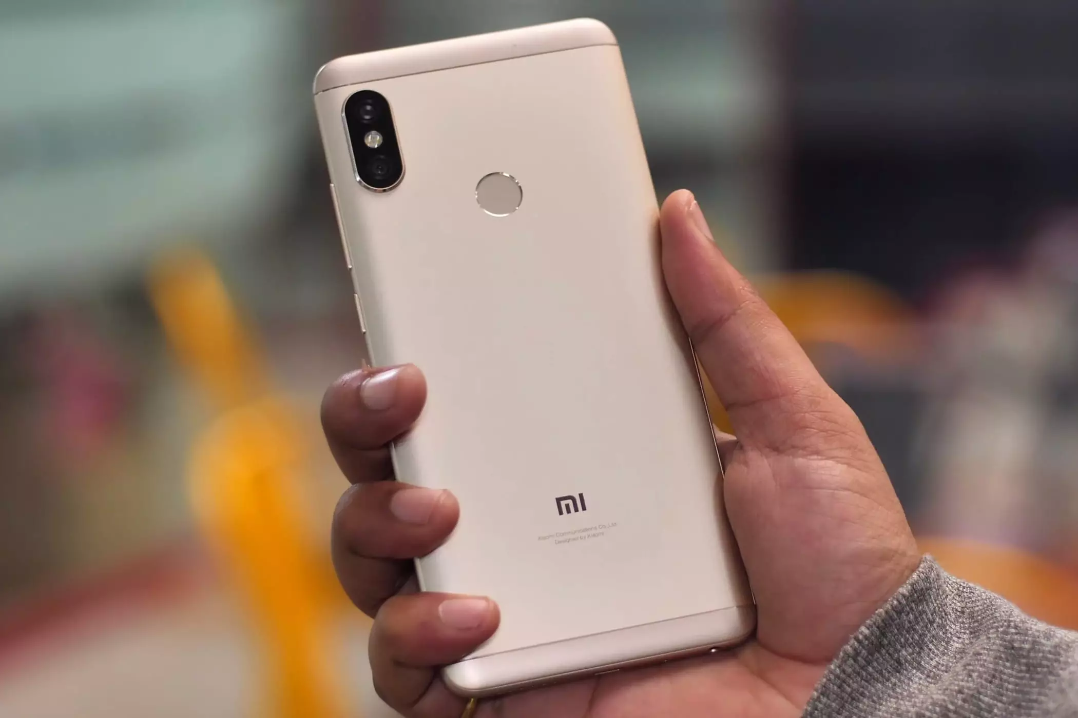 Xiaomi mi max 3 dia nahazo endrika mahafinaritra izay tsy nanonofy 17861_2