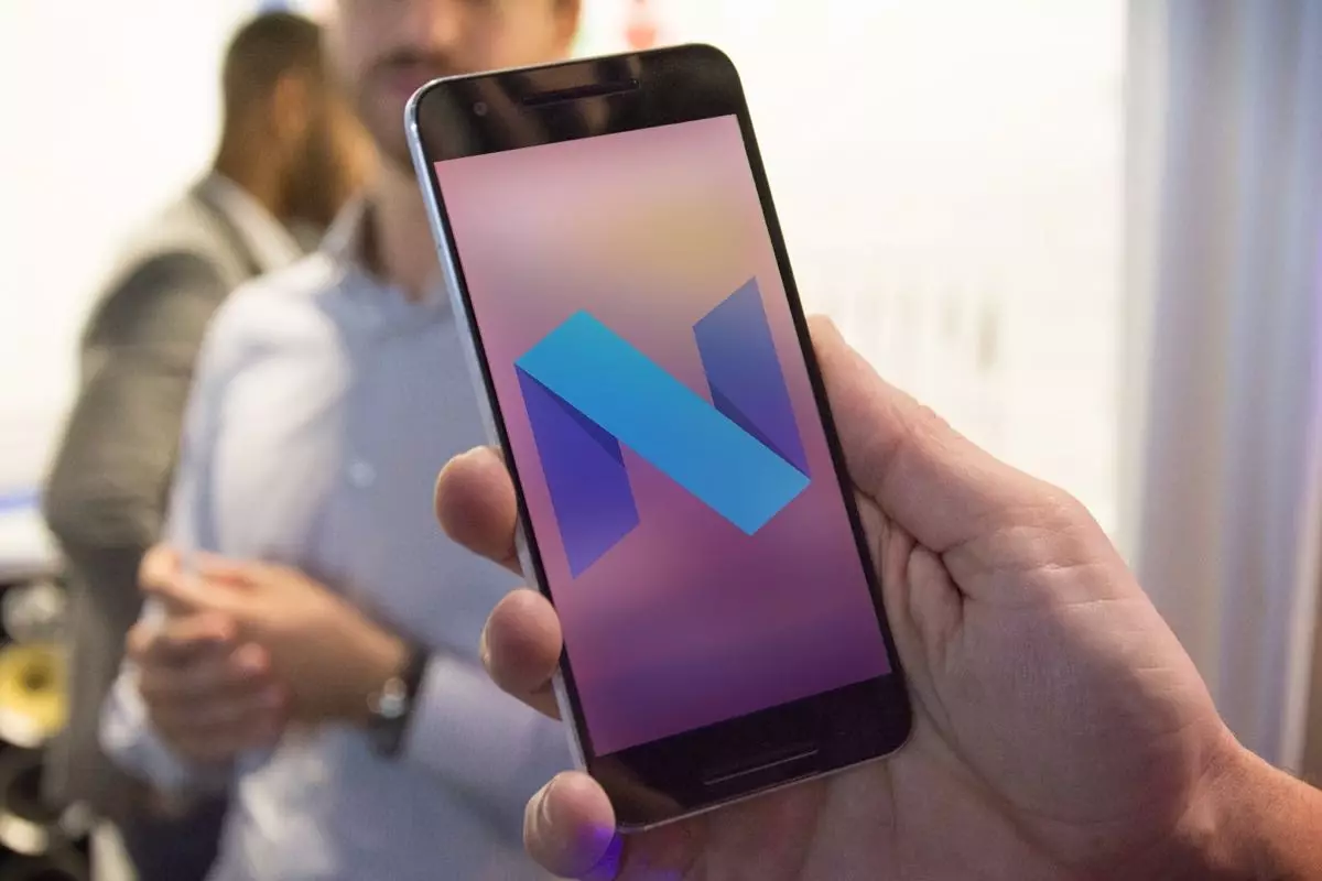 การปรับปรุงที่สำคัญของ Android 7.1 Nougat จะนำปุ่ม "รีสตาร์ท"