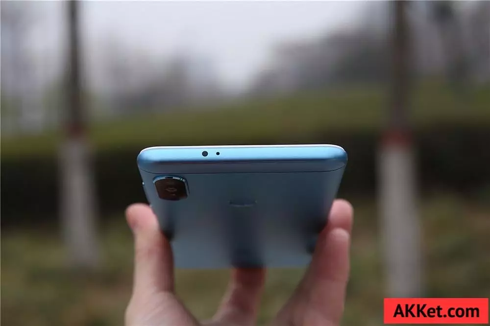 Unha terrible verdade apareceu: a nova Xiaomi Redmi Note 5 para a China é terrible 18405_14