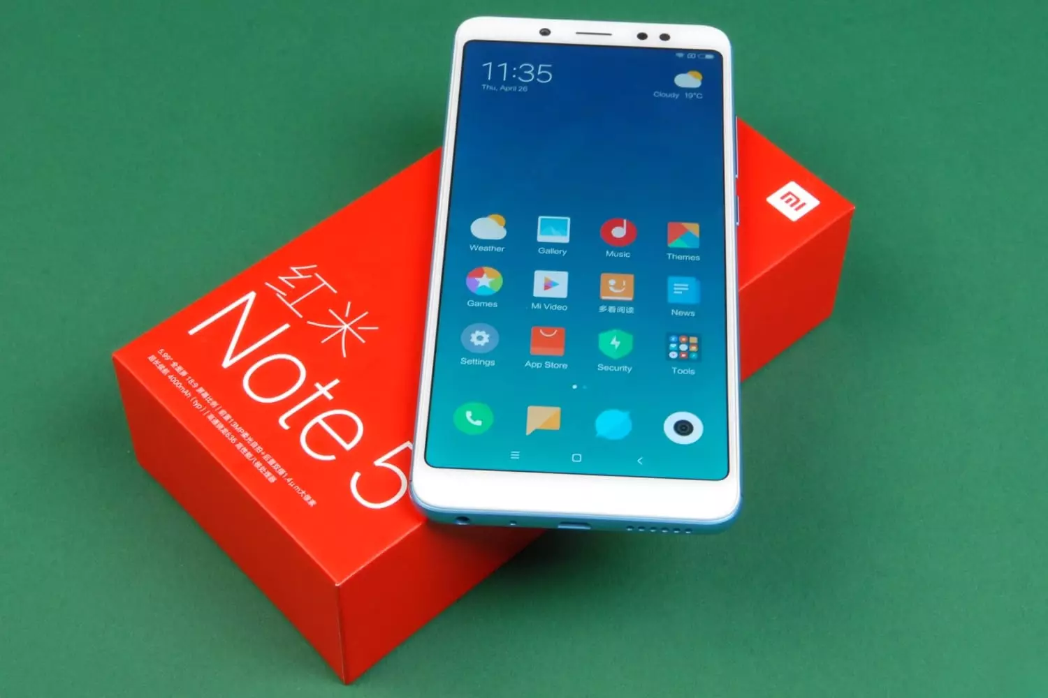 Xiaomi Store di Rusia membolehkan percuma untuk mendapatkan Redmi Note 5 dengan kamera berganda 18467_1