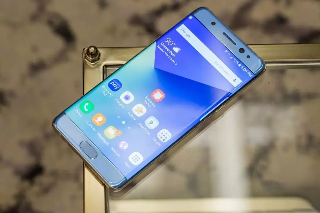 Samsung bude v blízké budoucnosti mokré ceny smartphonů Galaxy 18539_2