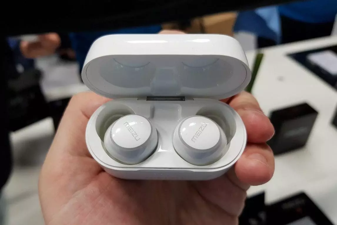 Meizu поп безжични слушалки - алтернатива на Airpods, што е 3 пати помалку 18929_3